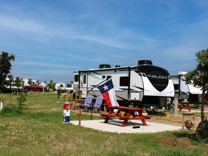 Schatziland RV Park and Resort - San Marcos, Texas