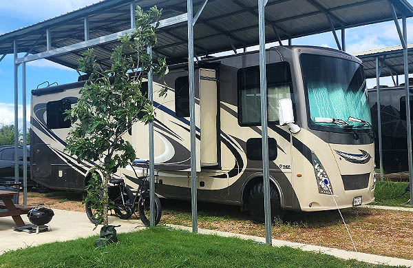 Schatziland RV Park and Resort - San Marcos, Texas